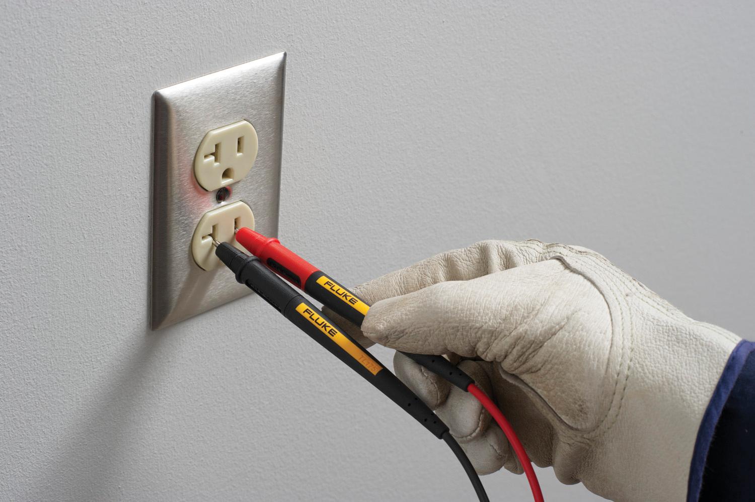 TL175 Fluke, Test Lead Set, Test Tip Probe to 4mm Right Angle Banana ...